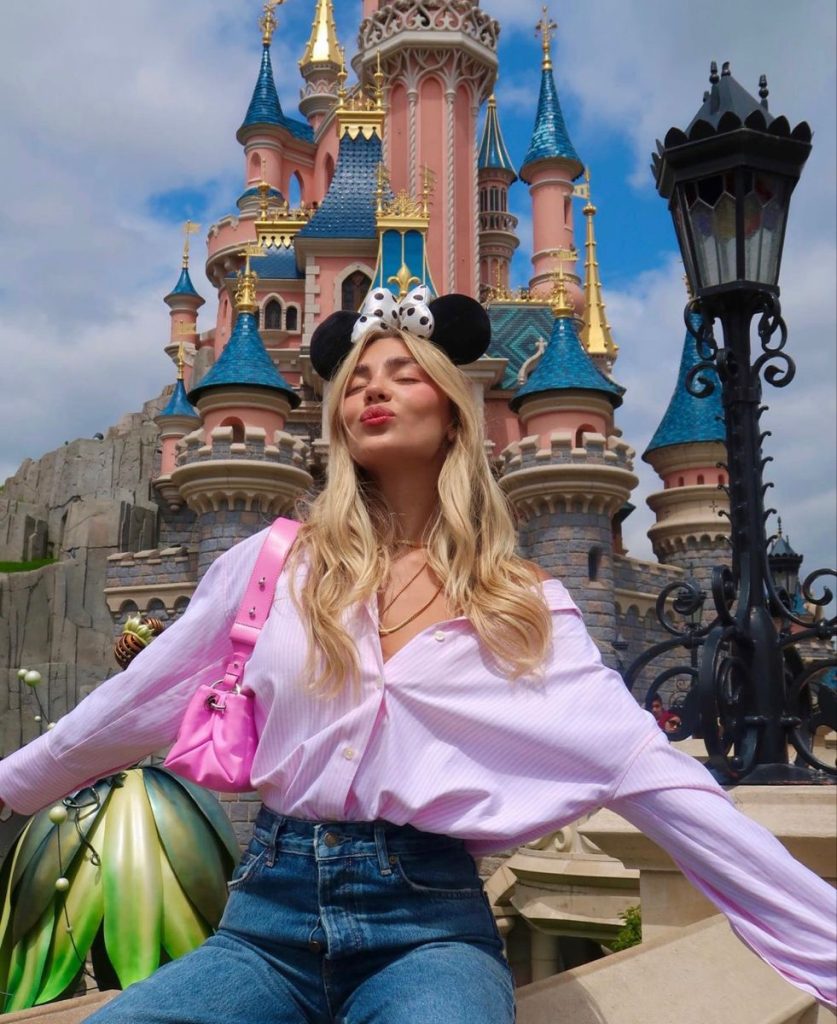 Disney Outfits 2026: 25+ Cute, Aesthetic & Wearable Park Looks for ...