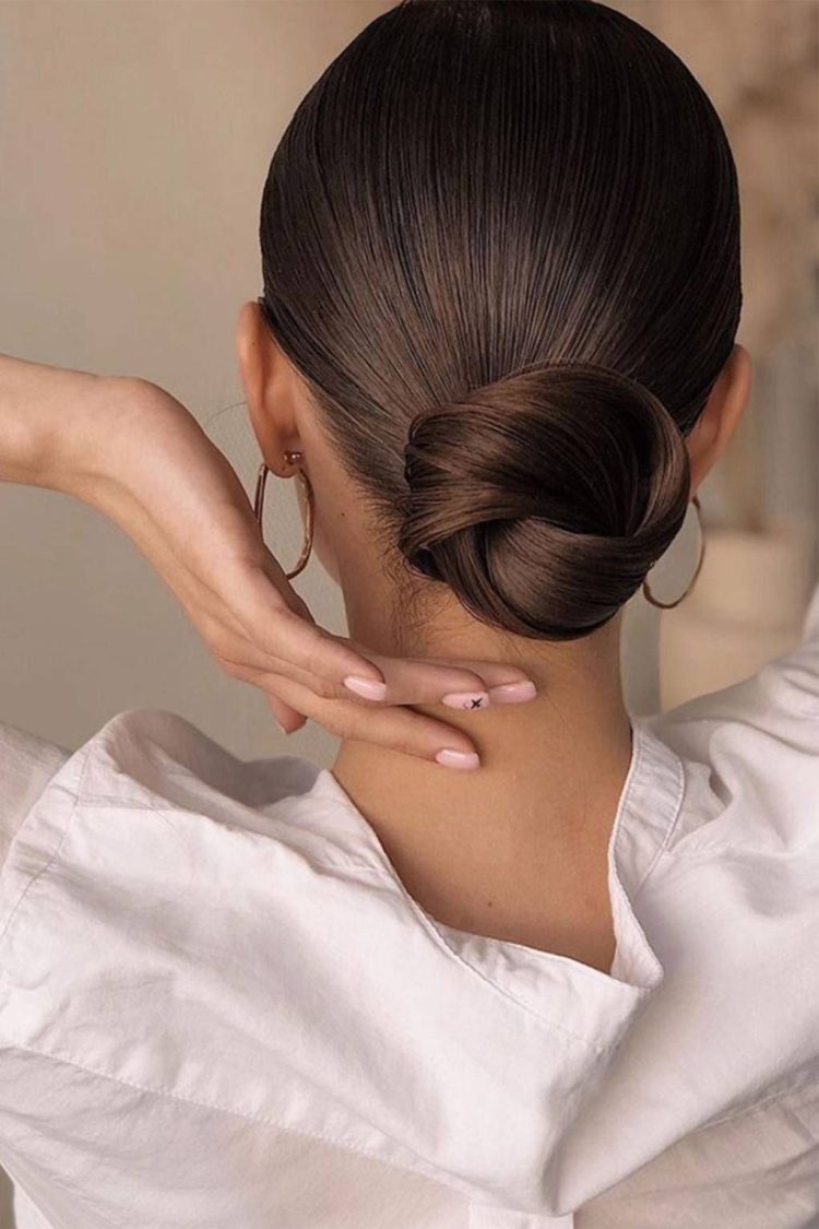 Buns Hairstyles 2026 – Trendy Bun Ideas for Long, Medium & Short Hair ...