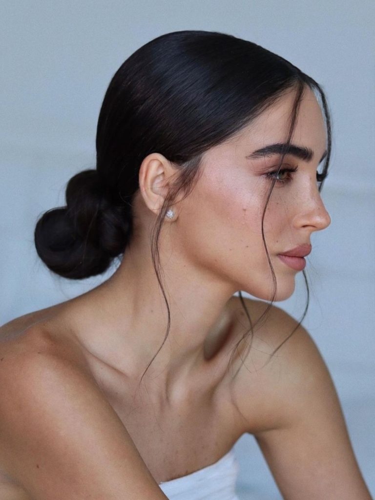 Buns Hairstyles 2026 – Trendy Bun Ideas for Long, Medium & Short Hair ...